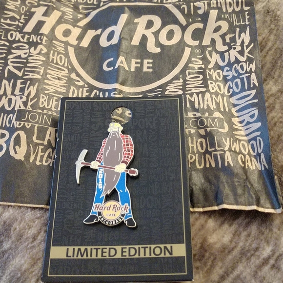 Hard Rock Cafe | Accessories | Hard Rock Cafe 25 Anchorage Alaska Pin ...